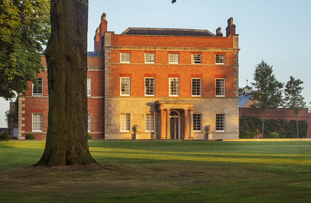 East Terrace | Morton Hall Gardens